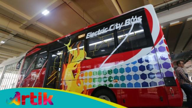 Pemkot Surabaya Luncurkan Feeder Wira Wiri dan Bus Listrik Baru untuk ...
