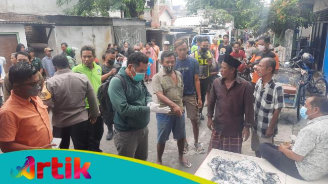 Tukang Becak di Pegirikan Terjatuh dan Meninggal Dunia Tukang Becak di Pegirikan Terjatuh dan Meninggal Dunia